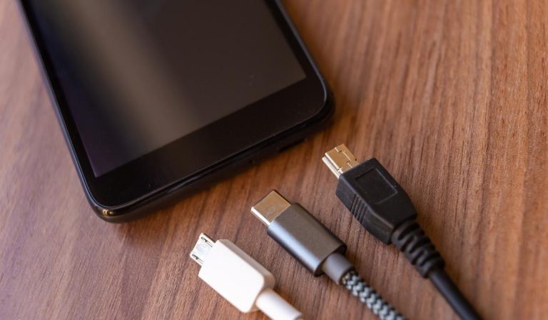 Who Invented the USB? (Who Owns the Patent?)