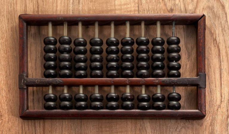 Who Invented The Abacus (When and Why?)